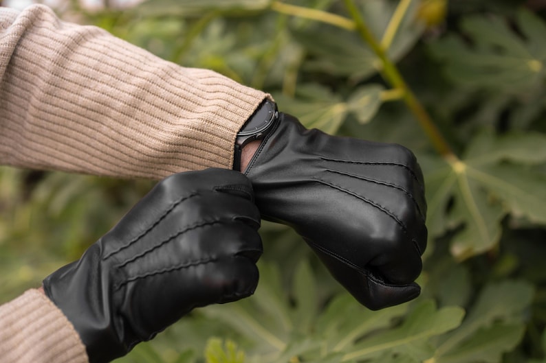 Black Rabbit Furr Lined Genuine Leather Gloves for Men – Hides and Cult